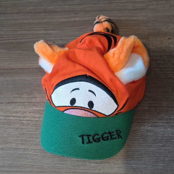 Disney | Toys | Disney Tigger Hat | Poshmark